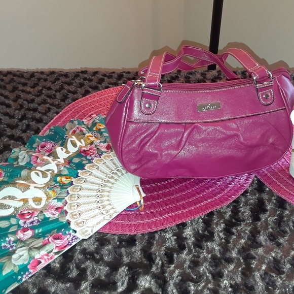 Minicci | Bags | Minicci Pursecarried 2x | Poshmark